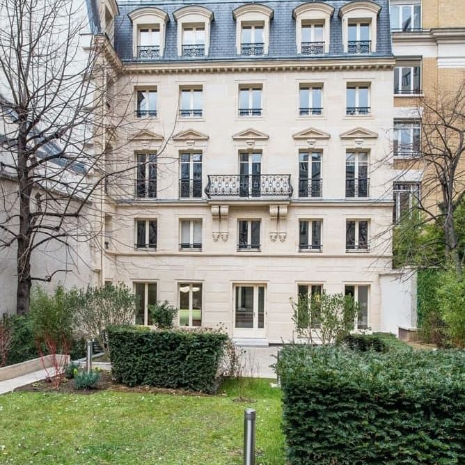 Regus Paris 72 Faubourg Saint Honoré - Location de bureaux Rue du ...